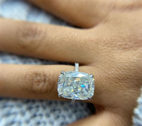 10 Carat Cushion Cut Diamond Rings Dec 2025 Buying Guide