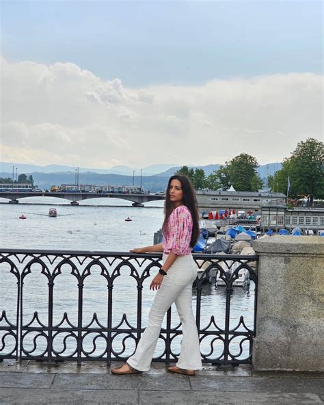 Srinidhi Shettys Feet Srinidhi Shettys Feet