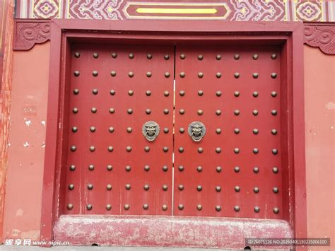 中式红漆大门摄影图 生活素材 生活百科 摄影图库 昵图网