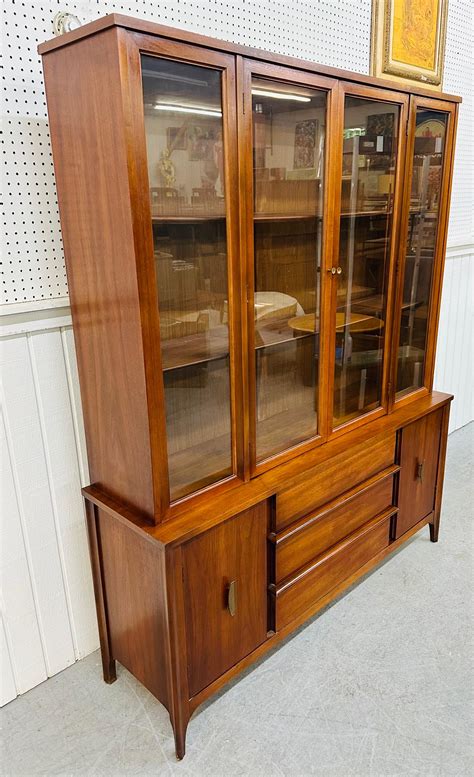 Mid Century Modern Walnut China Cabinet At 1stdibs Walnut China