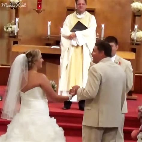 Fathers Tear Jerking Wedding Song For Daughter Leaves Everyone Emotional
