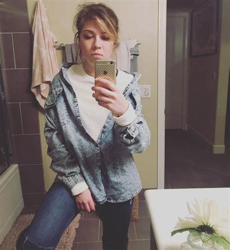 Jennette Mccurdy Mirror Selfie Miranda And Jennette Jennette Mccurdy