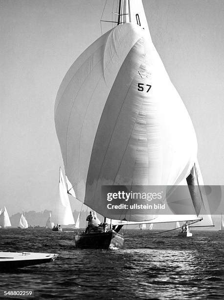 Segelregatta Photos And Premium High Res Pictures Getty Images