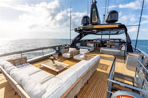 Motor Yacht Tasty Waves Riva Yacht Harbour