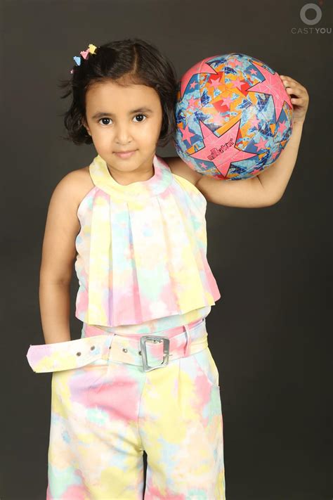 Nomika Kumar Castyou