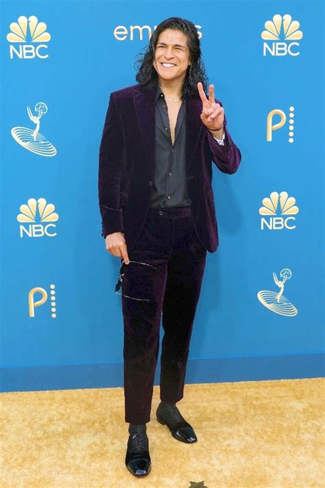 Ted Lasso Cast Emmys Emmy Awards 2022 Red Carpet Fashion Style Tom