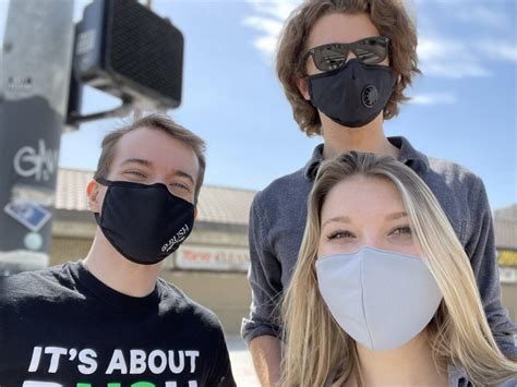 What Gender Does Eret Go By Famuse 1 Models Actors Agencies