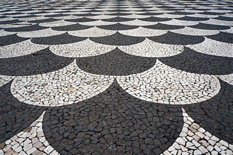 Pavimento Das Telhas De Mosaico Em Funchal Madeira Portugal Foto De Stock Imagem De Detalhe