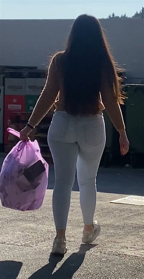Sexy Colleague In Very Tight Jeans Fat Ass Page 2 Tight Jeans Forum