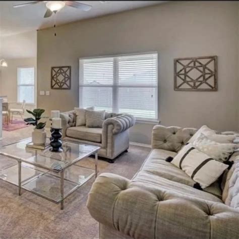 Rachlin Tufted Sofa Aptdeco