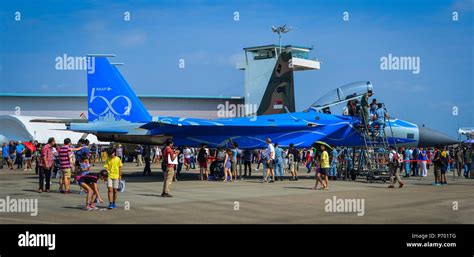 Singapore Feb 11 2018 Unveils Special F 15sg Livery Of Singapore