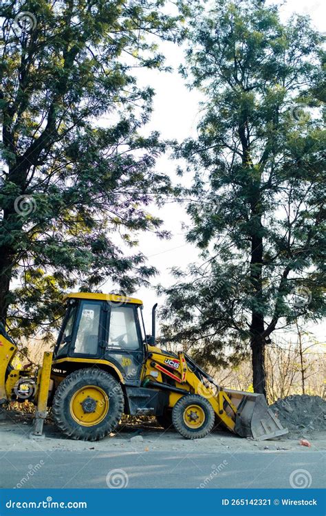 Yellow Jcb Tractor Excavator Editorial Photo Image Of Industry