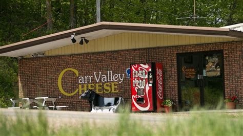 The 12 Best And Most Legendary Cheese Shops In Wisconsin