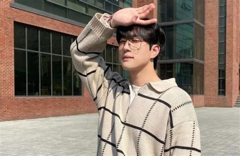 Yoon Jong Woo Ex Black Level Akan Debut Sebagai Member Baru Dalam Boy