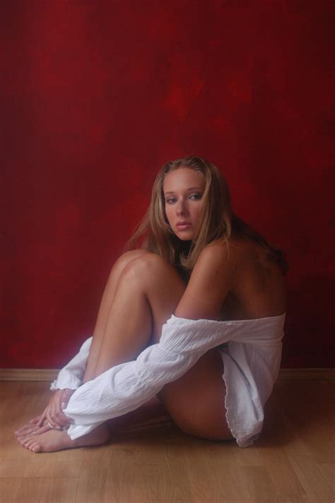 Veronika C Chroma By Richard Murrian Nude Photo Set Intporn Forums