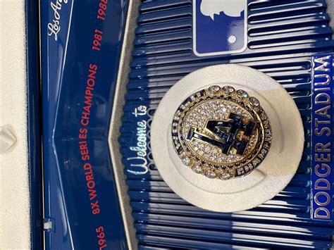 Bling Bling Dodgers Show Off Glittering World Series Rings In Pregame