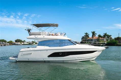 2021 Prestige 420 Flybridge Flybridge For Sale Yachtworld