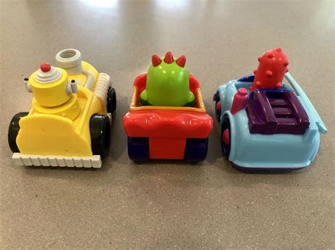 🏎 Yo Gabba Gabba Race Cars Set Of 3 Muno Brobee Plex Racing Toy