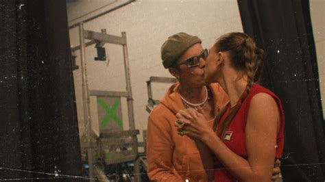 Hailey Bieber Reveals What Her Sex Life With Justin Bieber Is Like Body Soul