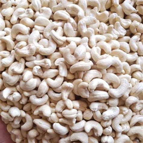 Cashew Nuts Globecream B V