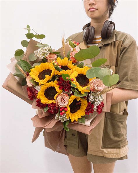 Smitten Flowers And Kisses