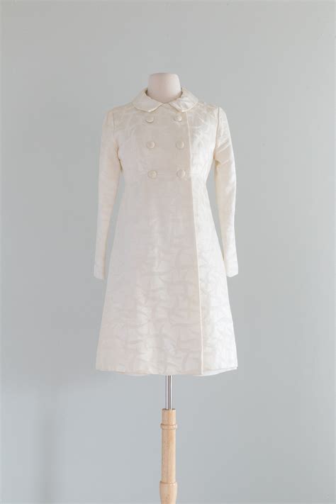 Darling 1960s Ivory Brocade Courthouse Wedding Dress Set By Jrtheme