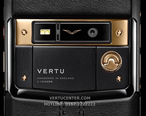 Vertu Signature Touch Pure Jet Red Gold