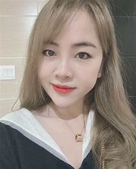 Mia Lovely Female Escort In Al Barsha Dubai Dubaiescortspage