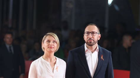 Zagrebački Gradonačelnik Tomislav Tomašević Na Crveni Tepih Poveo Je Samozatajnu Suprugu Svojom