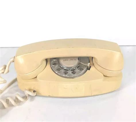 Vintage Princess Telephone Bell System Rotary Dial Phone Beige £1867
