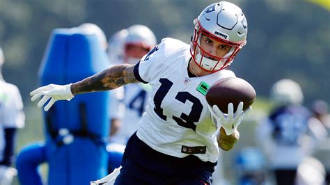 Former Tennessee Football Player Jalen Hurd Retires From Nfl