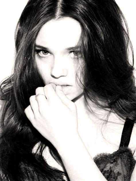 Joy Eisley India Eisley India Actress Jessica