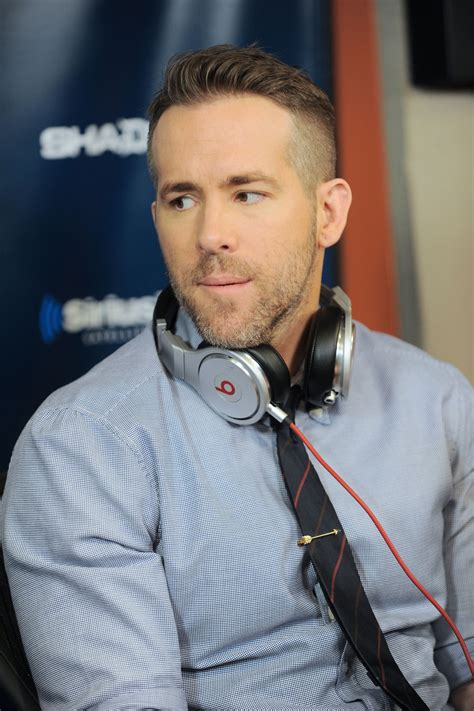 Ryan Reynolds Model Top 121 Ideas About Male Modelsactors On Pinterest Ryan Thumbs Up