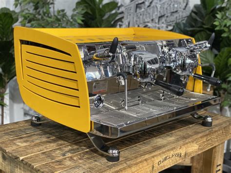 Victoria Arduino Black Eagle Volumetric 2 Group Espresso Coffee Machine Yellow Color 家庭電器 廚房電器 Victoria Arduino Black Eagle Volumetric 2 Group Espresso Coffee Machine Yellow Color 家庭電器 廚房電器
