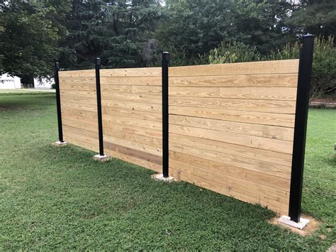 Modern And Stylish Horizontal Fence