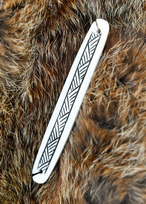 Bone Weaving Shuttle With Striped Pattern Stick Shuttle Battle