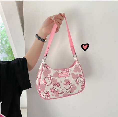 Hello Kitty Рюкзак купить на OZON по низкой цене (1666300160)