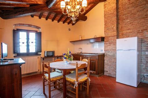 Podere I Soli Agriturismo Fattoria Di Colleoli