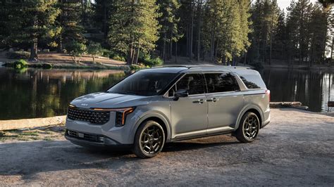 2025 Kia Carnival Interior And Exterior Picture Gallery