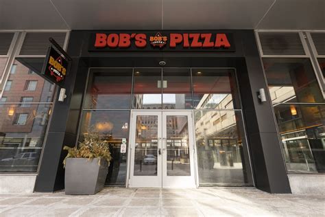 Bobs Pizza Expands To Hyde Park Eater Chicago