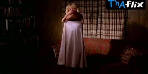 Linnea Quigley Breasts Scene In Creepozoids