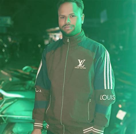 Aradhana Nayar Aradhana Nayar Added A New Photo — With