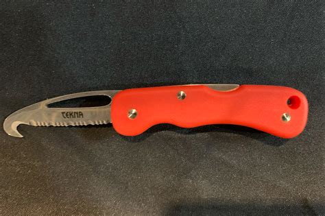 Tekna Announces New Dive Knives And Underwater Strobe For 2022 Scuba