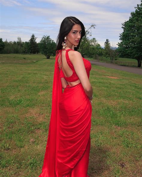 Komal Nasran Rsareebeauties