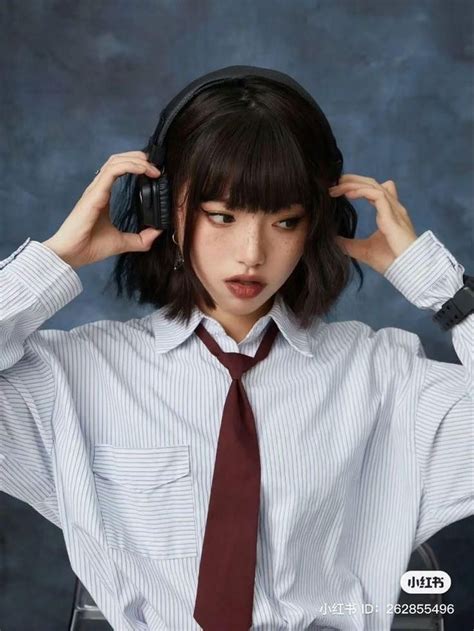 Pin By Dailyjoons On Pins By You Yearbook Photoshoot Y2k Photoshoot