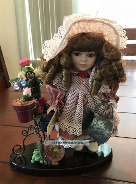 Collectors Choice Fine Bisque Porcelain Doll Tabletop Vintage Garden