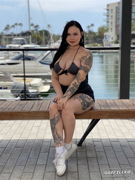 Busty Hottie Brynn Michaels Knows How To Ride A Cock Properly 20 Photos