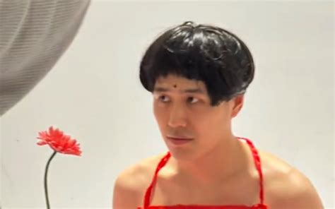 【晚安与万宁】冯万宁拍写真 晚安的日记丶 晚安的日记丶 哔哩哔哩视频