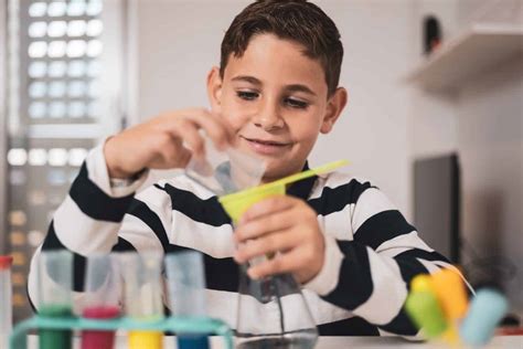 Ice Cream Worms And Strawberry Dna Here Are The Best At Home Science
