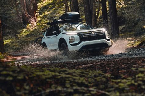 Mitsubishi Rugged Adventure Off Road 2025 Outlander Trail Edition